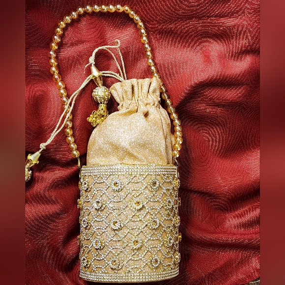 Bags | Pakistani Clutchpotli For Wedding Partywear For Bridals On The ...